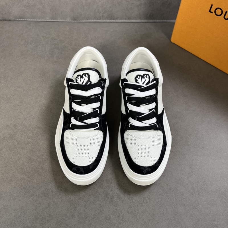 L 本款 LV Ollie 運動鞋，皮面沖孔大號 Damier 圖案，搭配雙