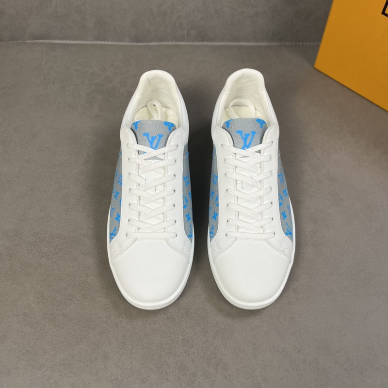 L 男士經典休閑運動鞋，進口頭層牛皮打造，拼接monogram印花PVC面料