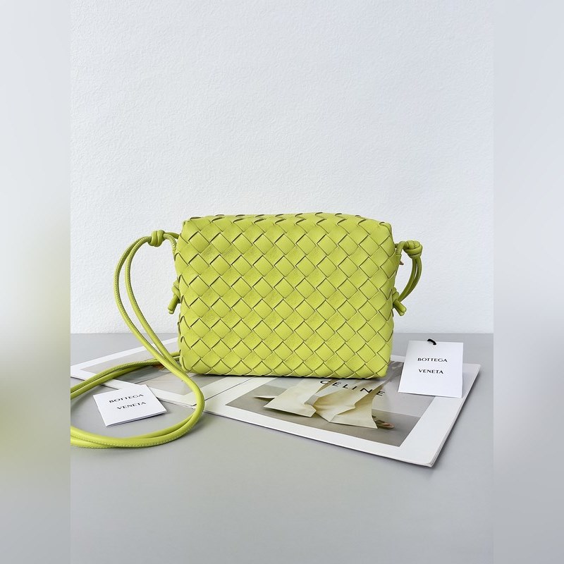 BV loop相機包 大編織紋理 款號：680255