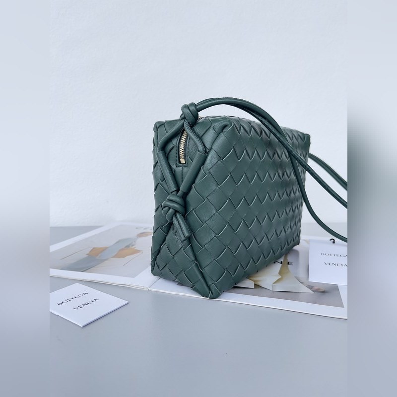 BV loop相機包 大編織紋理 款號：680255