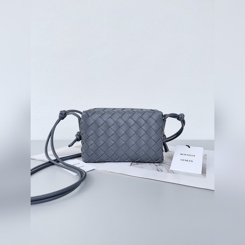 BV loop相機包 大編織紋理 款號：680254