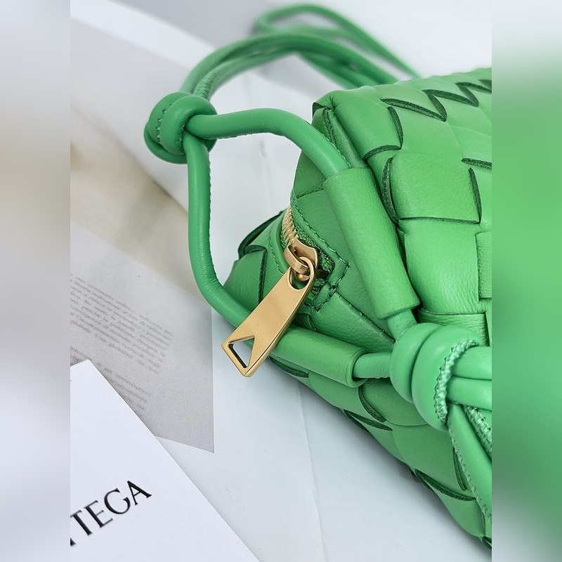 BV loop相機包 大編織紋理 款號：680254