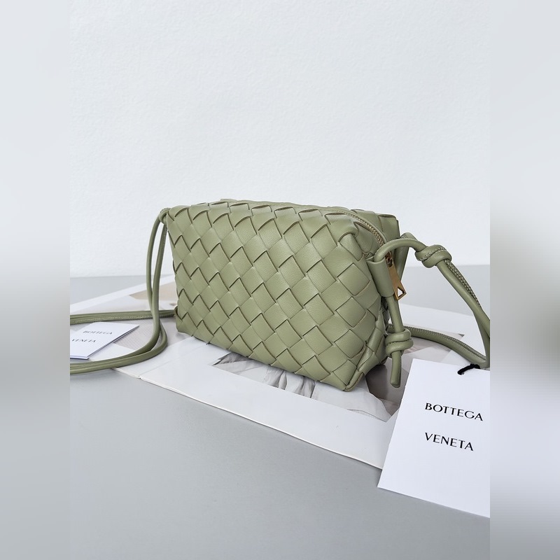 BV loop相機包 大編織紋理 款號：680254