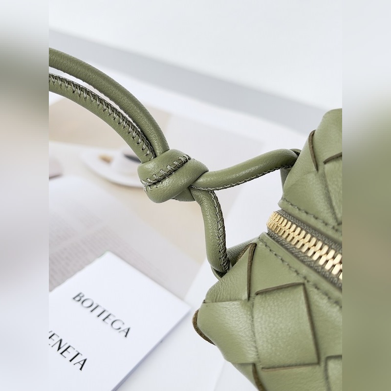 BV loop相機包 大編織紋理 款號：680254