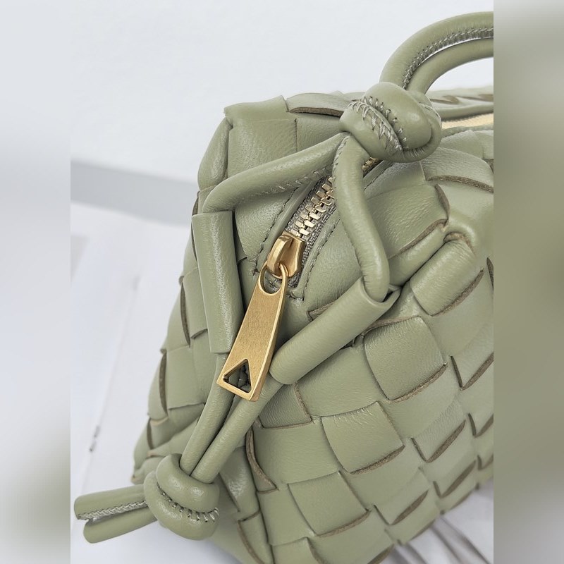 BV loop相機包 大編織紋理 款號：680254