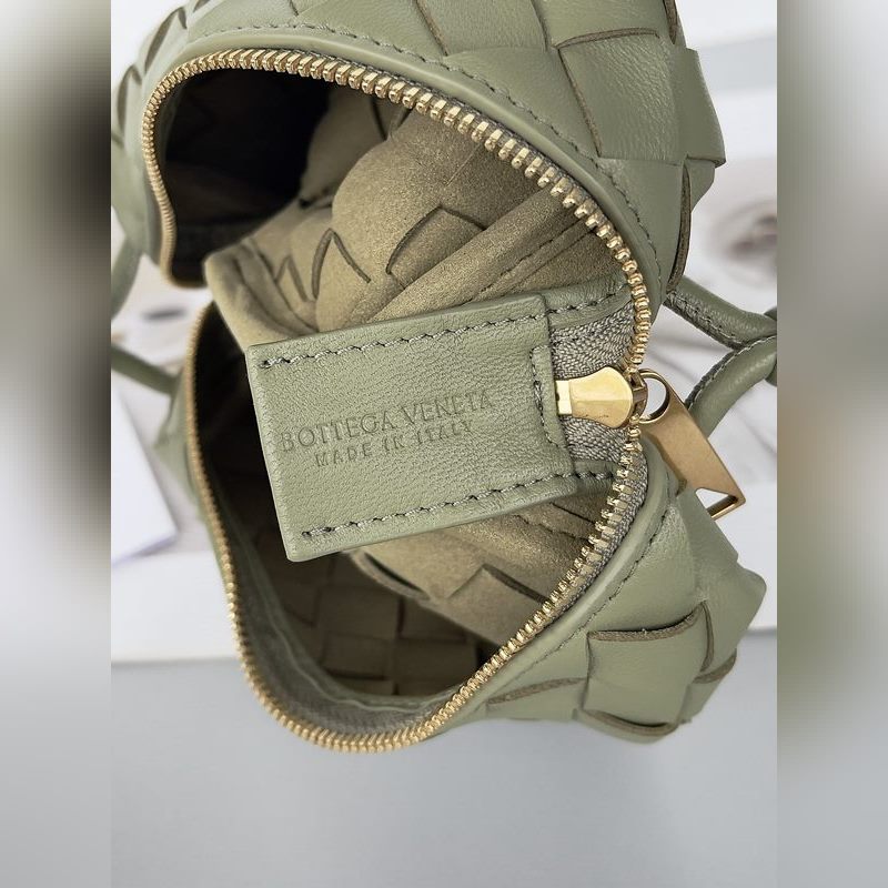 BV loop相機包 大編織紋理 款號：680254