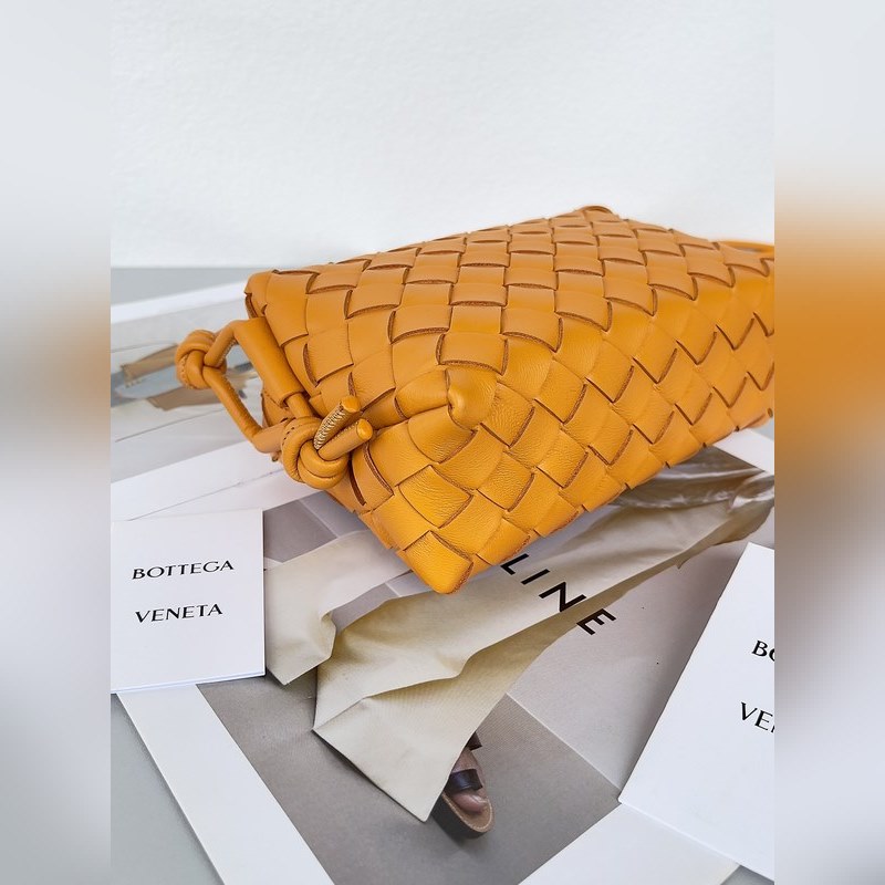 BV loop相機包 大編織紋理 款號：680254