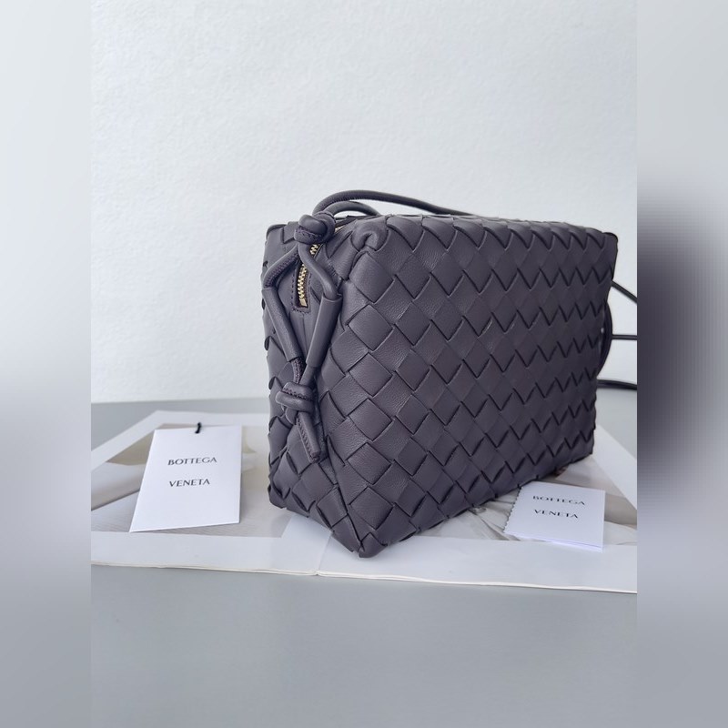 BV loop相機包 大編織紋理 款號：680255