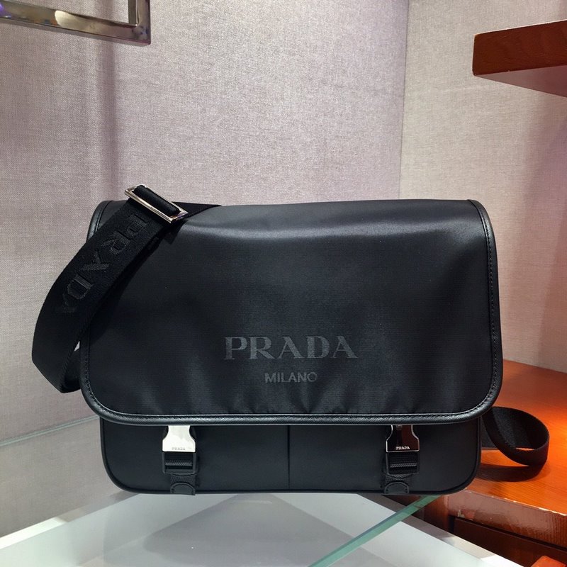 Prada 款號：VA0768郵差包